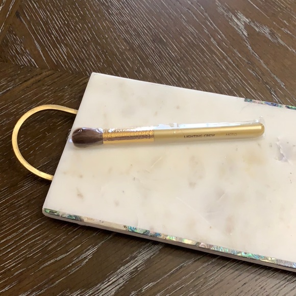 Motd | Makeup | Motd Lightening Crew Brush | Poshmark